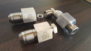 Autoclave Adapters: Adapter, 9/16" MP Female x 3/4" MP Male, 20000 PSI