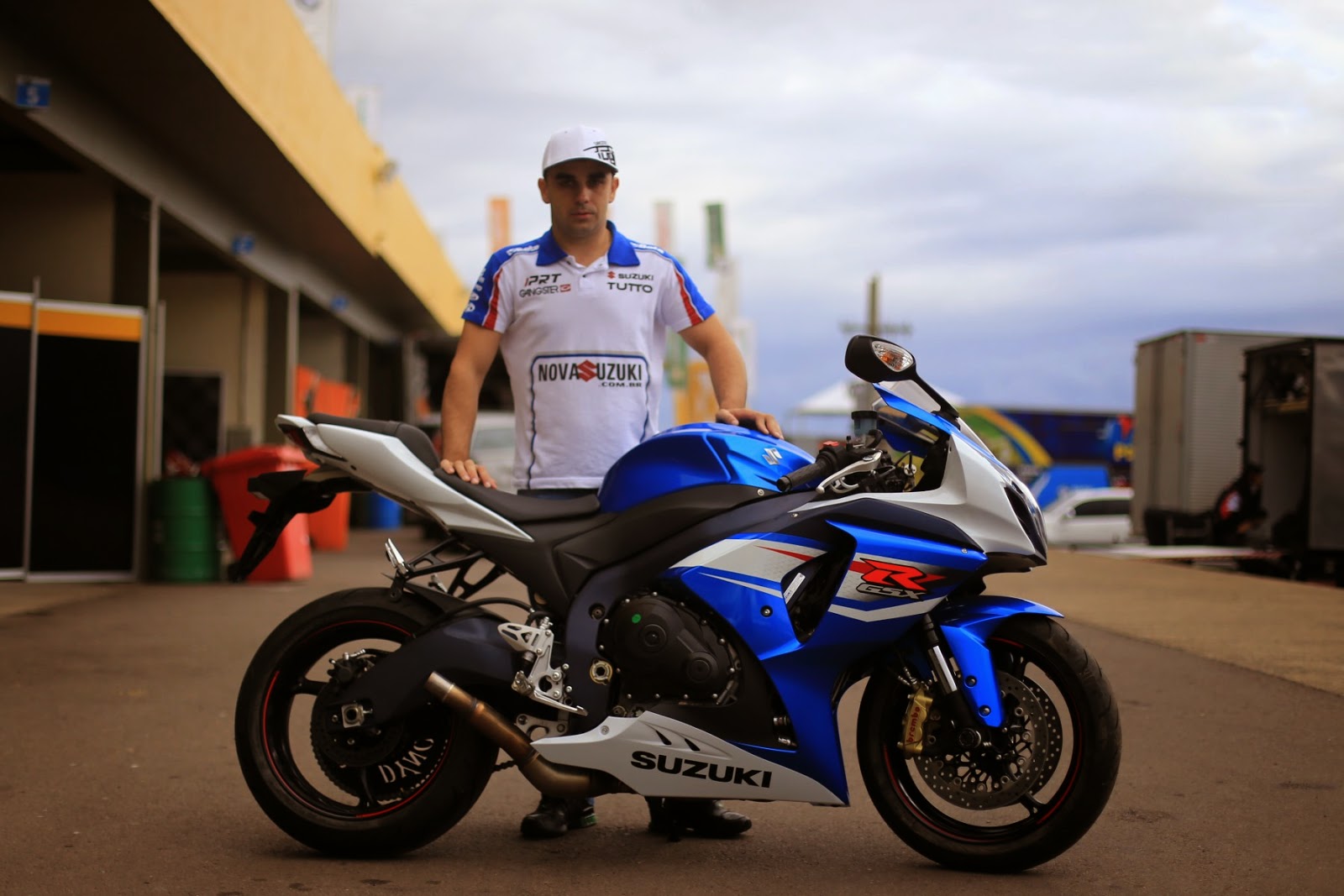 Moto 1000 GP: temporada começa com mais de 80 pilotos de cinco países‏