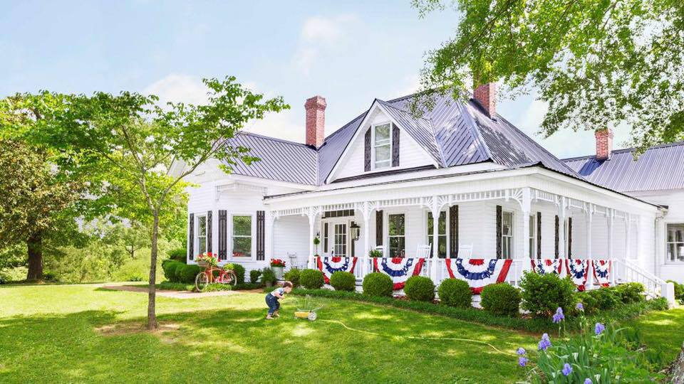 little white house blog: the farmhouse
