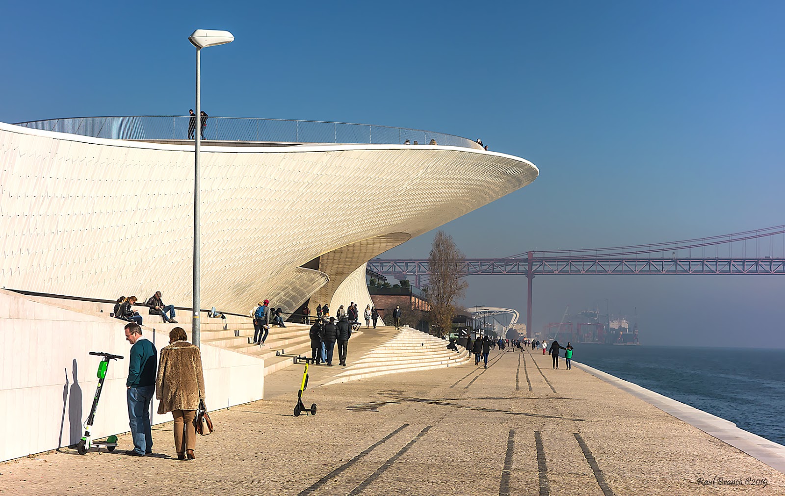 À DESCOBERTA DO MEU PAÍS: Lisboa - Museu MATT e sua envolvência na paisagem