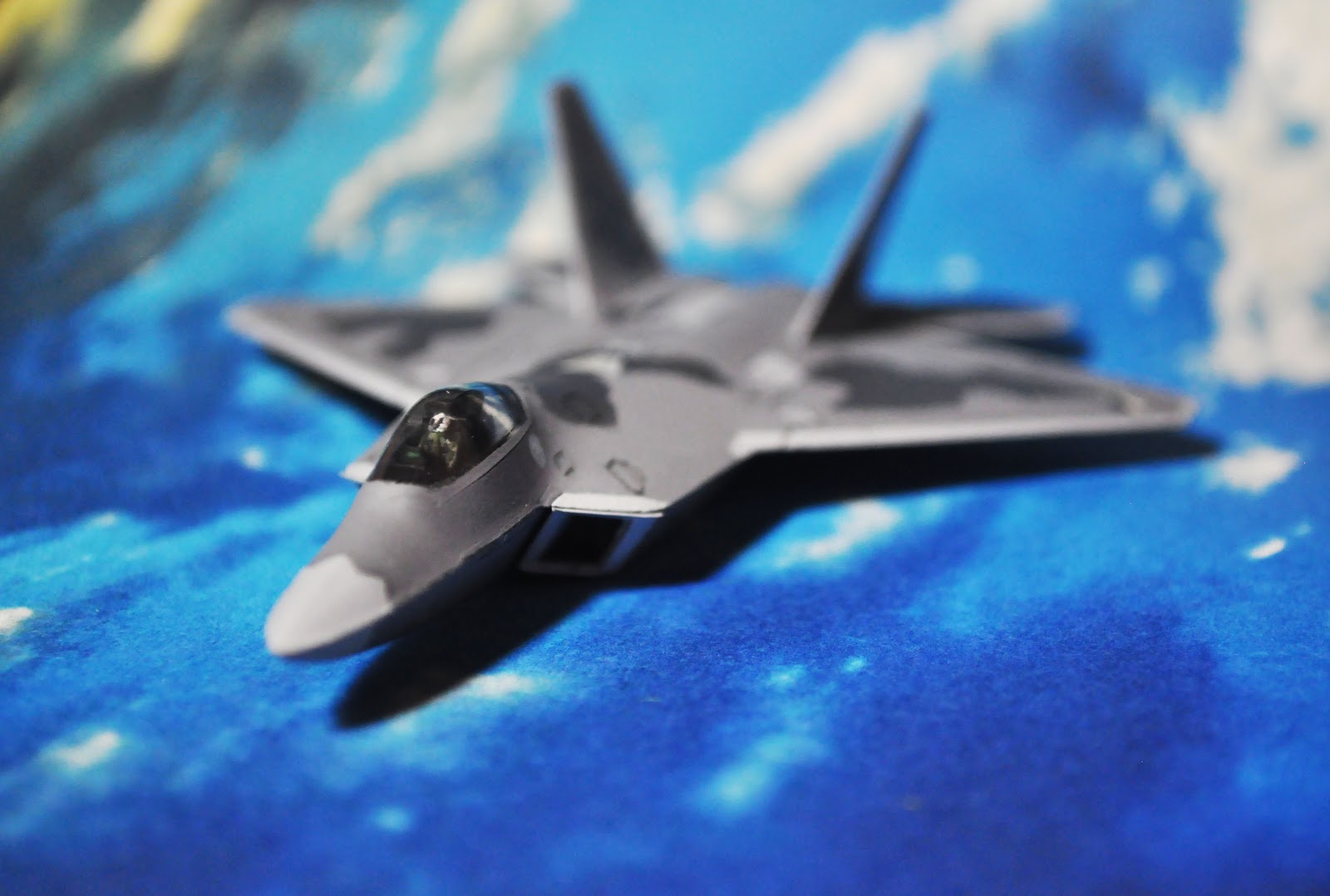 Toy Construct: The F-22 Raptor