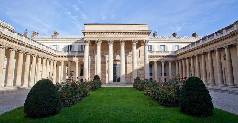 10 Chateaux and Palaces to Visit in Paris