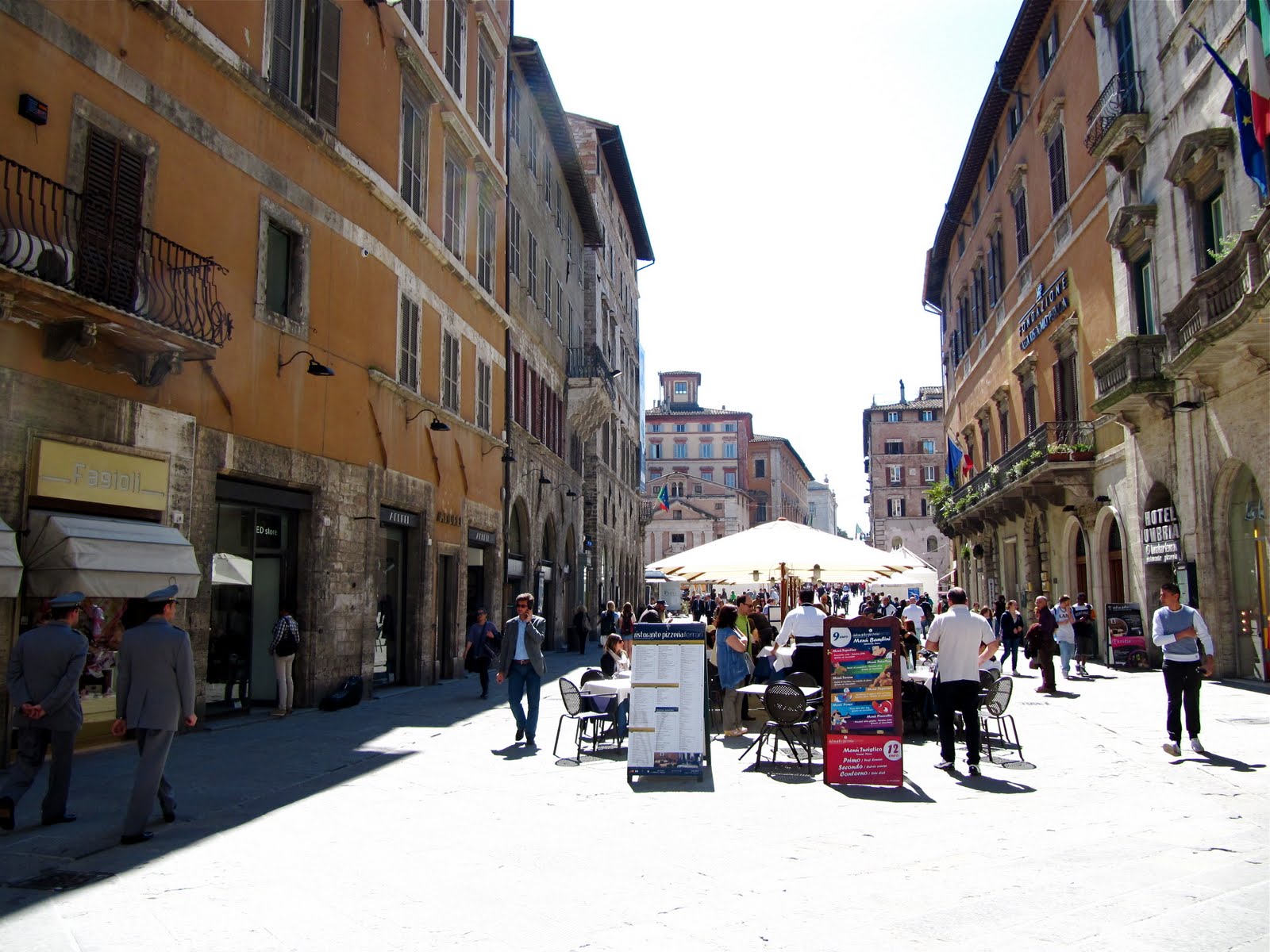 Garden Diary: Perugia and Castello di Monterone.