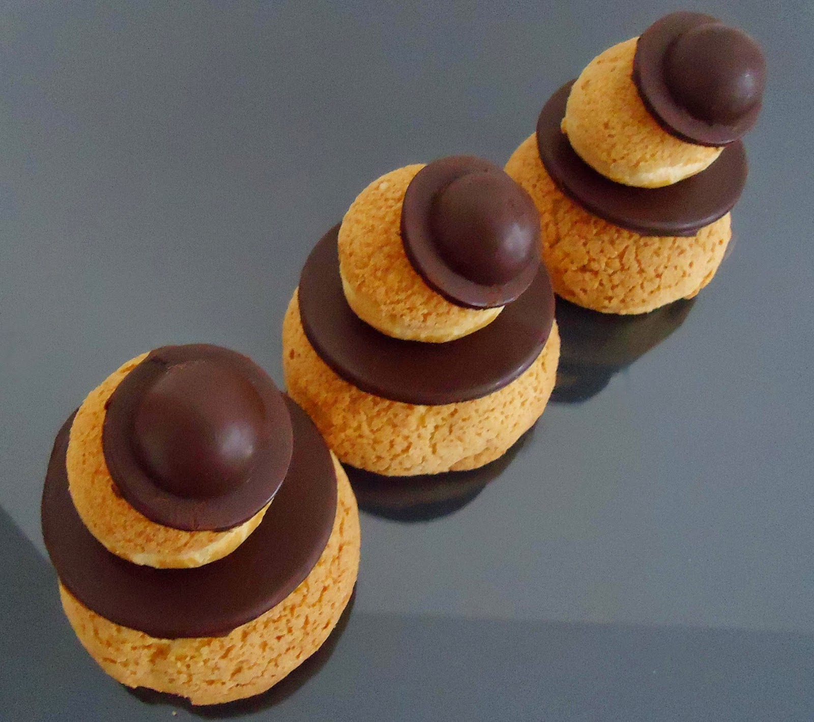 MiniCuisine: Religieuses caramel-chocolat