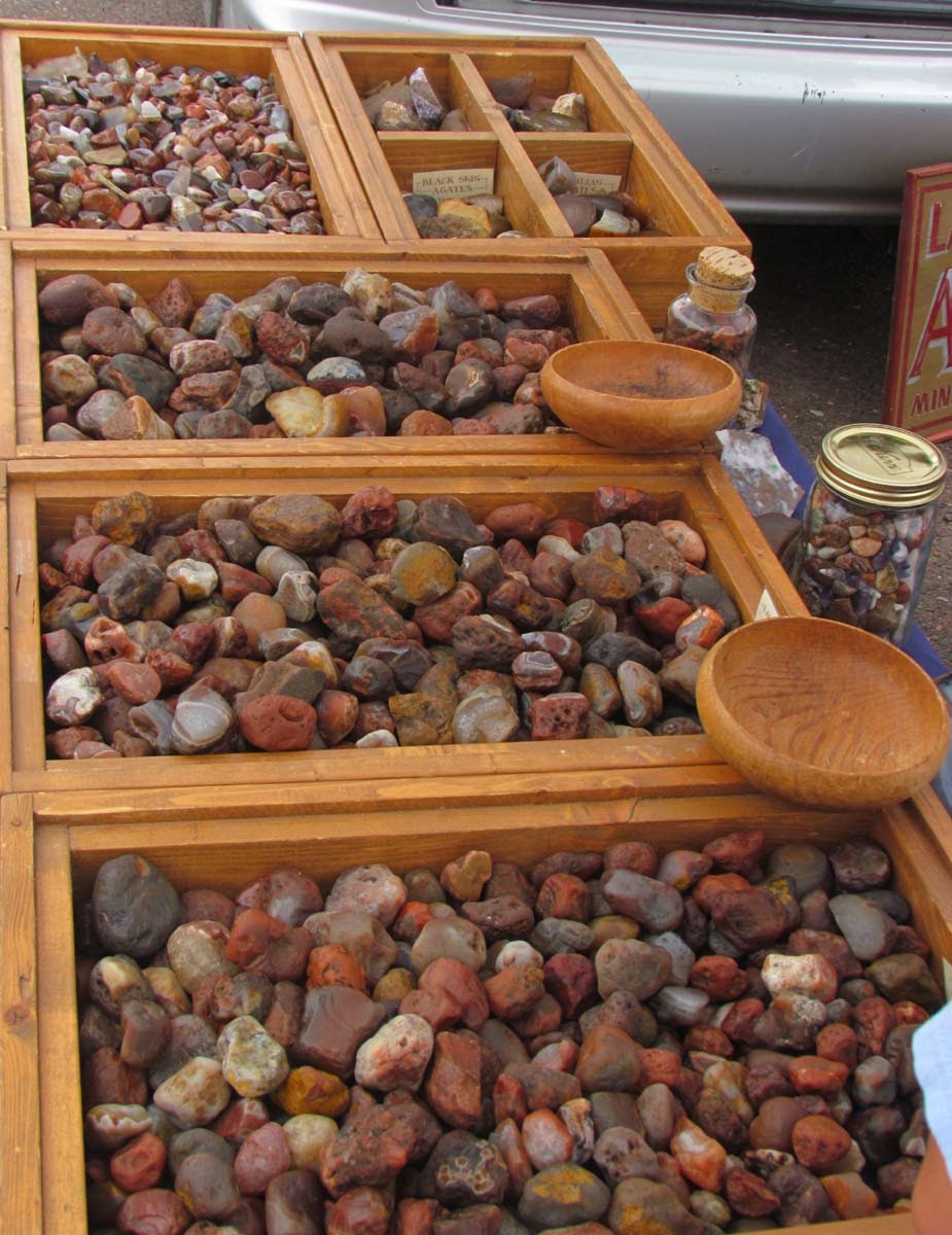 The Agatelady: Adventures and Events: Moose Lake Agate Days -- Post 1