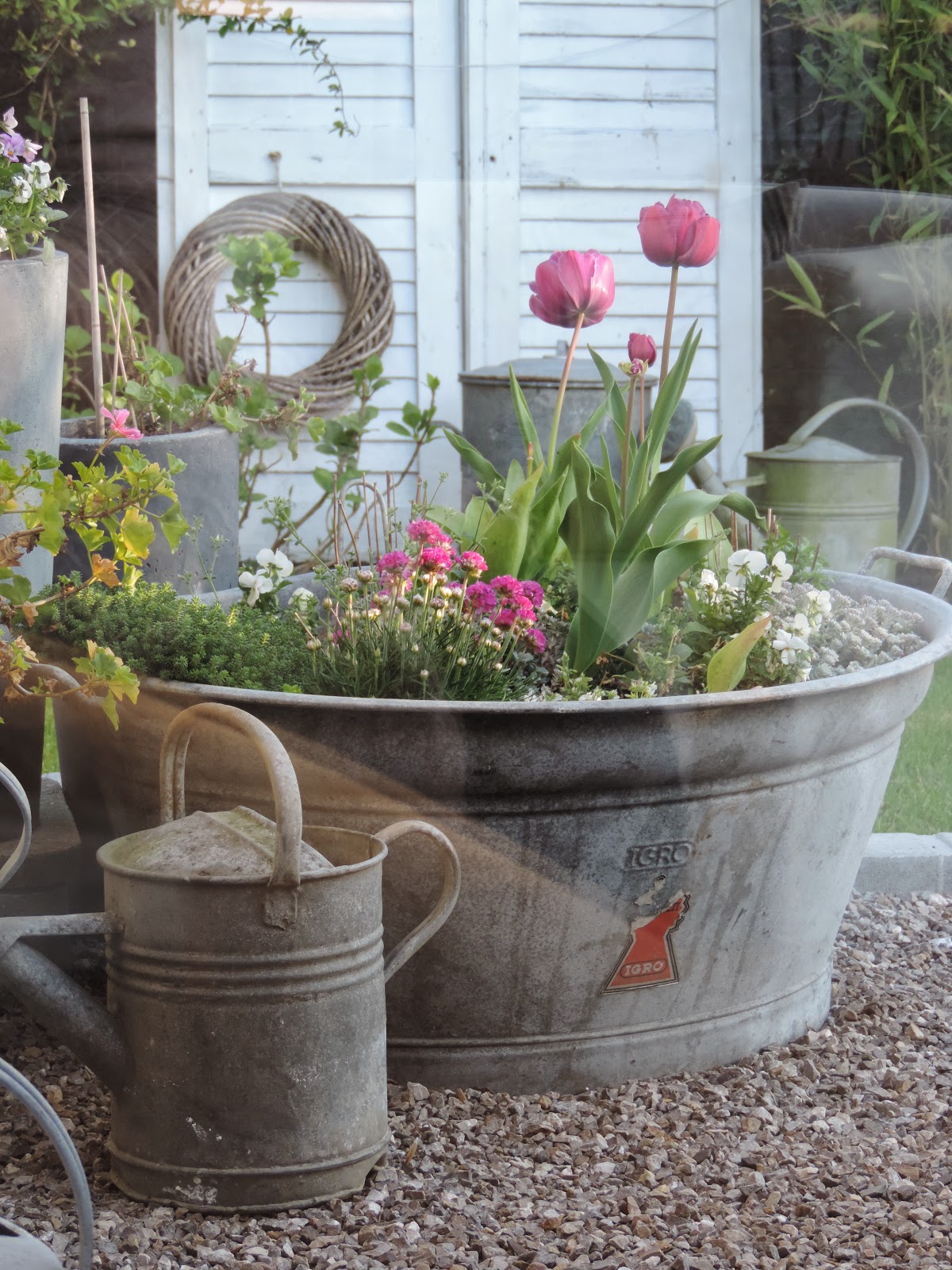 026.JPG (1200×1600) | Bucket gardening, Vintage garden decor, Container ...