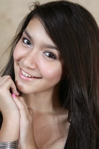 Biodata Dan Foto Cantik Melody Prima