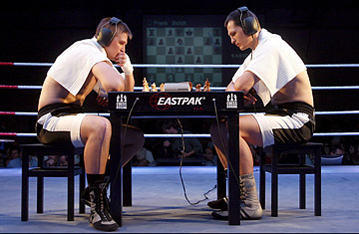 Bello Abril: Chess Boxing o Boxiajedrez