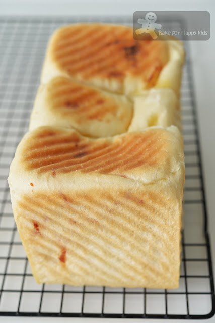 More Like BreadTalk Soft White Cheese Earthquake Bread Recipe Two - The ...
