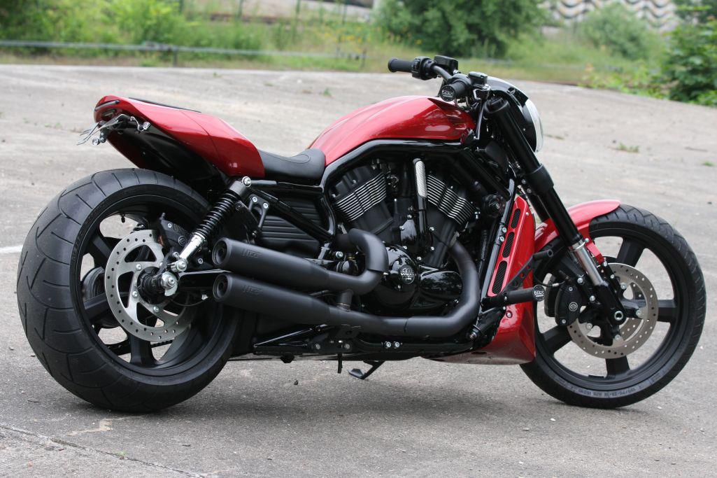 Racing Cafè: Harley V-Rod "RedRod" by Thunderbike