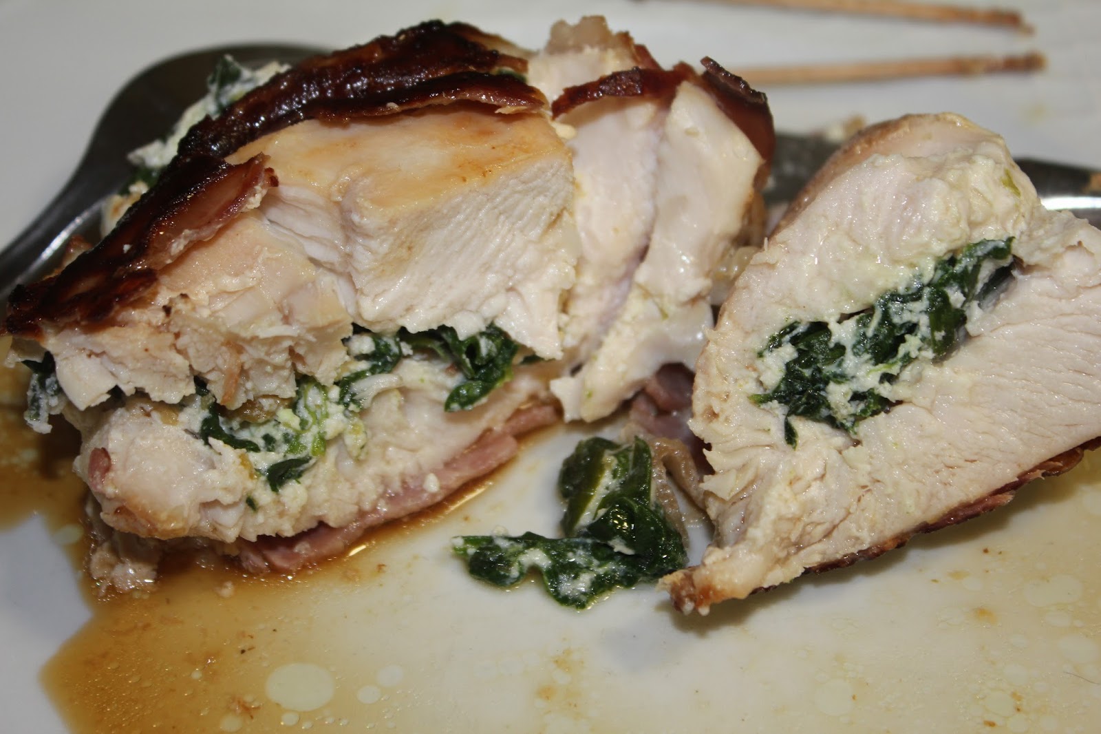 Pechugas de pollo rellenas de espinacas y ricotta - Chicken breast ...