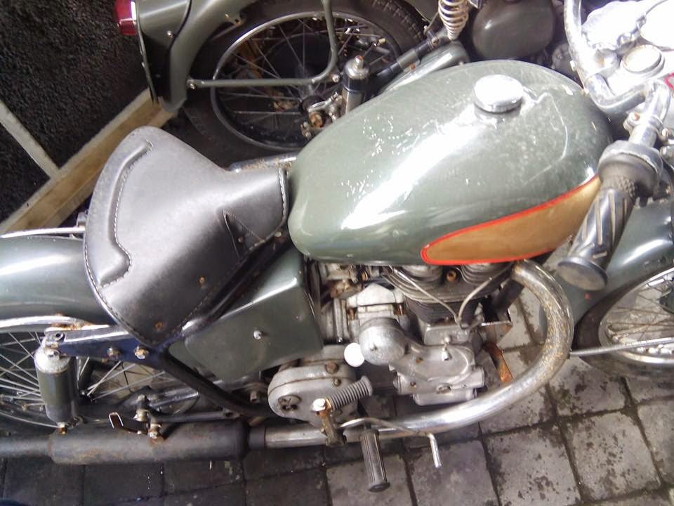 Dijual Motor Antik ROYAL ENFIELD 1956 350CC - BALI - LAPAK MOBIL DAN ...
