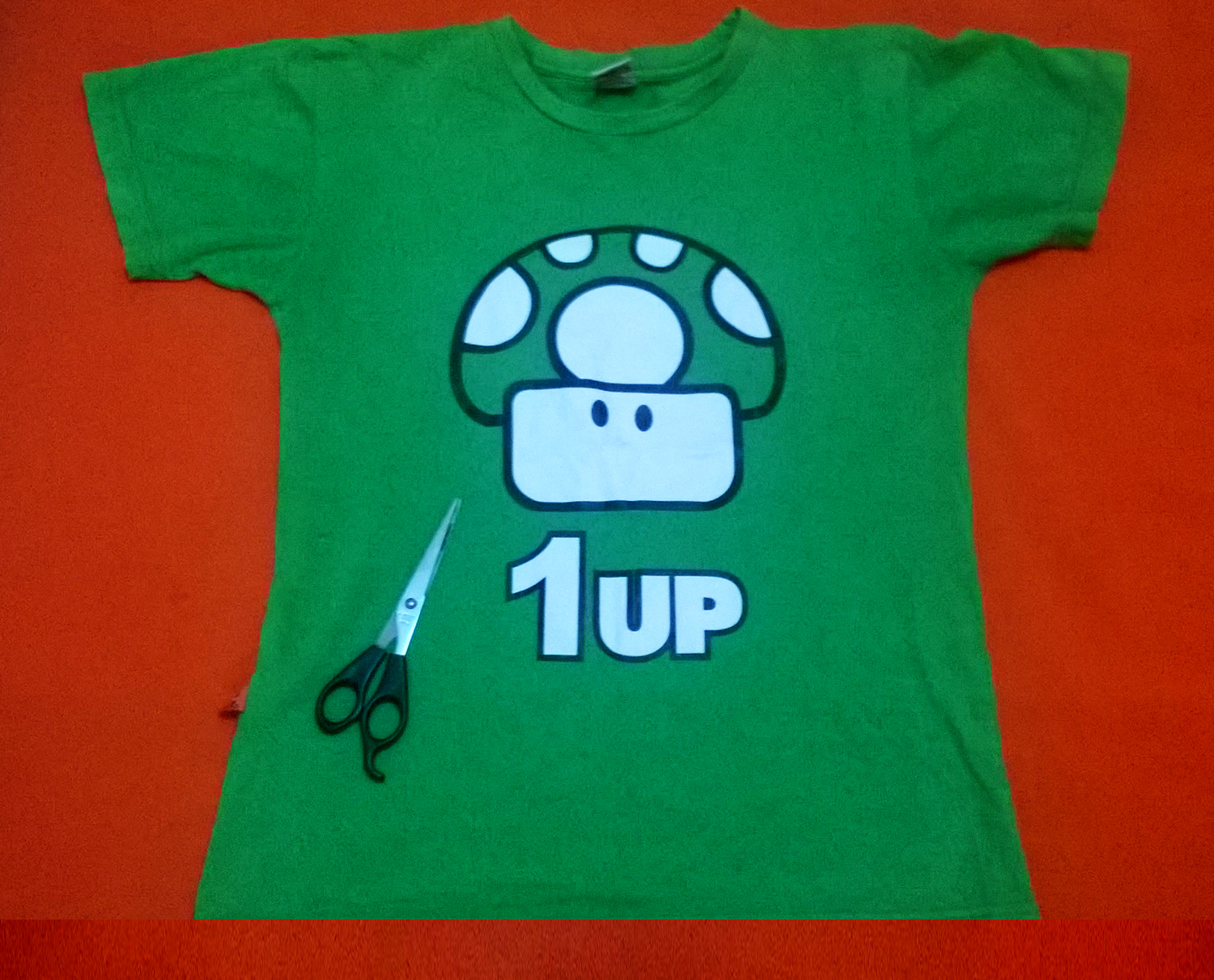 DIY: Como fazer uma camiseta cropped - Entre listras e poás