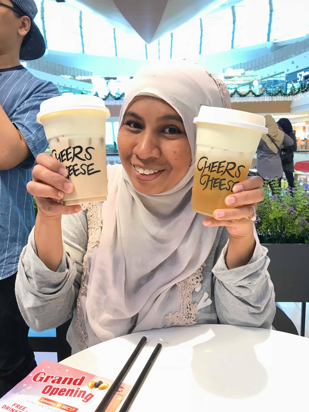 Keunikan Rasa Hidangan Minuman Yang Ditawarkan di Cheers Cheese ...