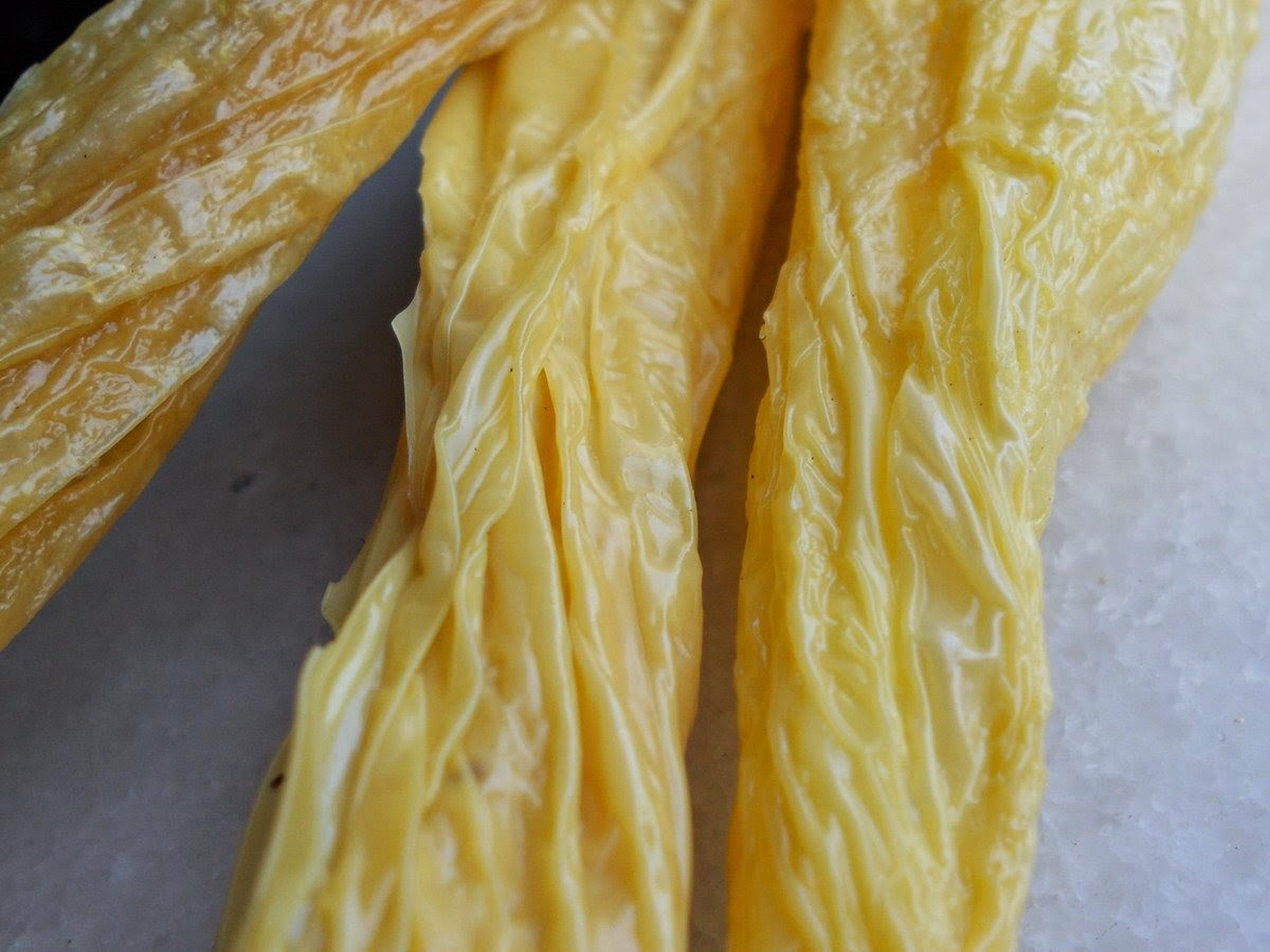 ketahui khasiat makanan anda: KHASIAT TAUHU KERING