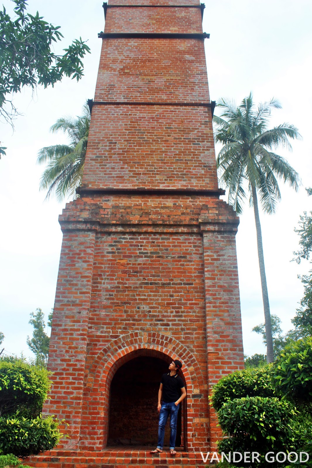 Menara Chimney di Labuan, Malaysia: Misteri arkeologi yang masih belum ...