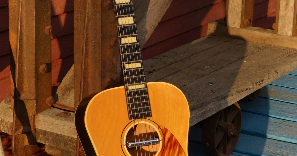 1950s United-made Howard Electrified 000-Size Flattop Tailpiece Guitar