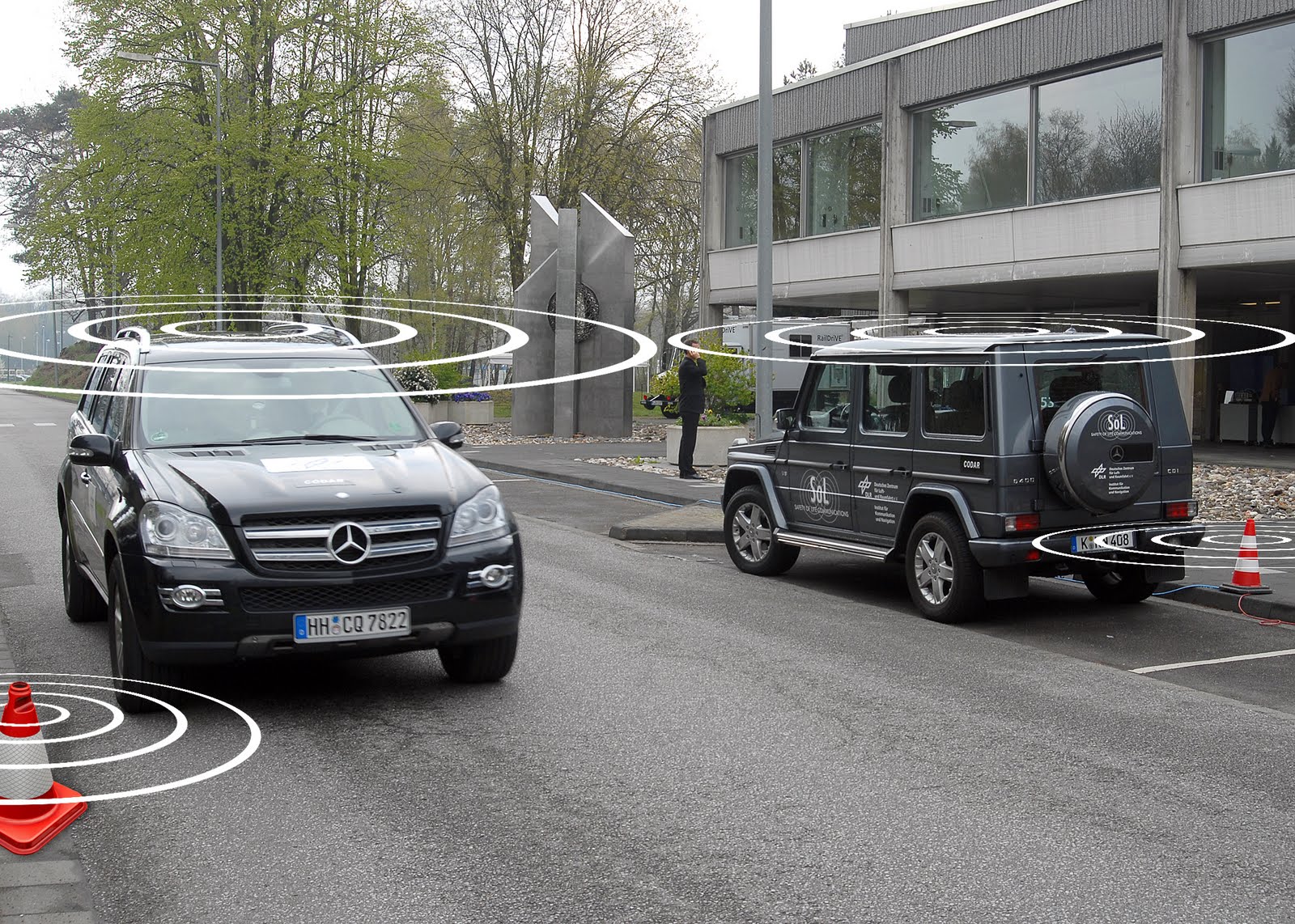 civil engineering: Car to Car Communication