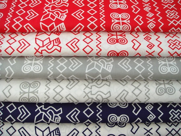 Textilmania: Nové látky s folklórnym vzorom - čičmianský ornament