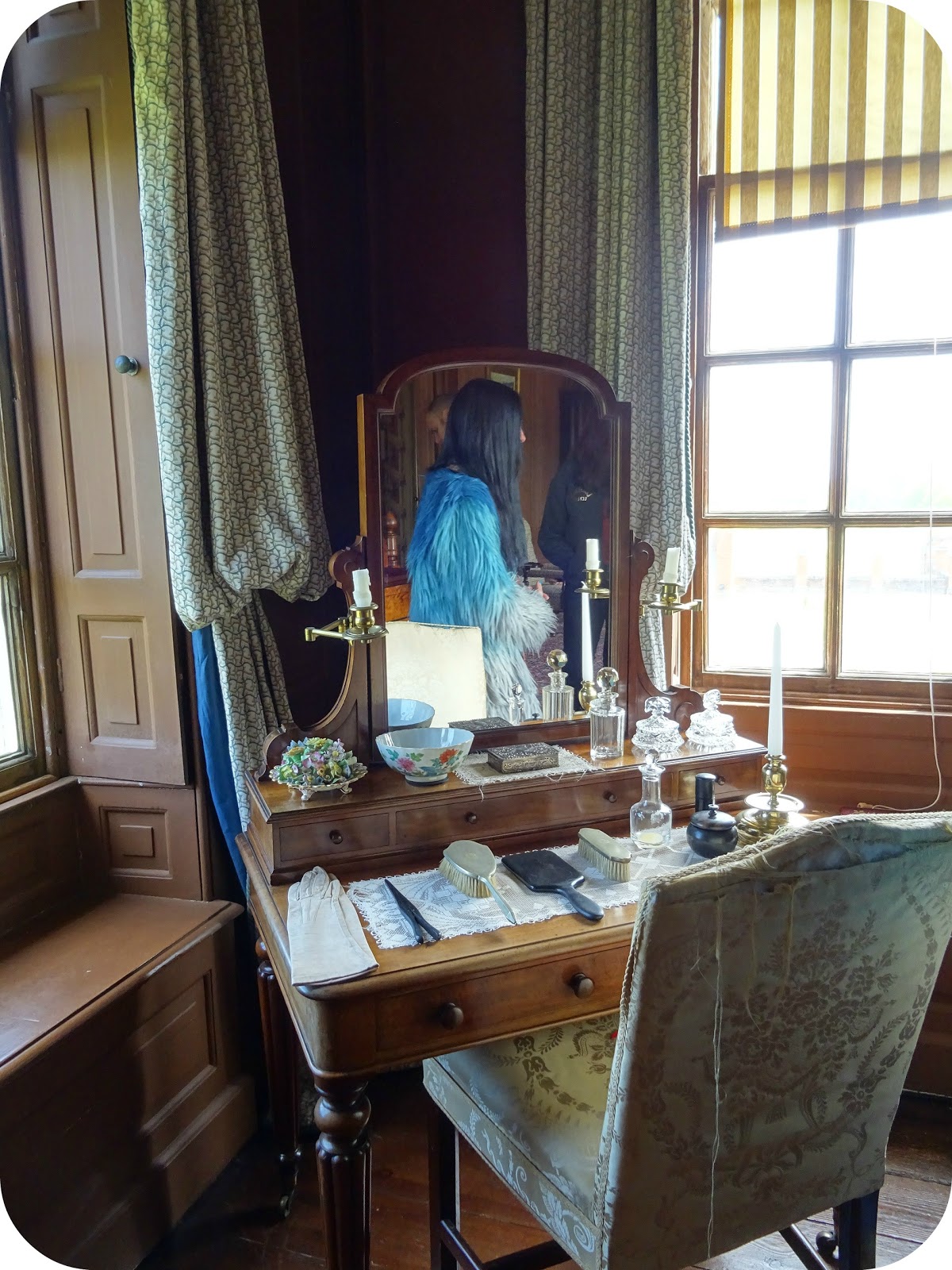 Vintage Vixen: Scandalous Behaviour - The History Of Hanbury Hall