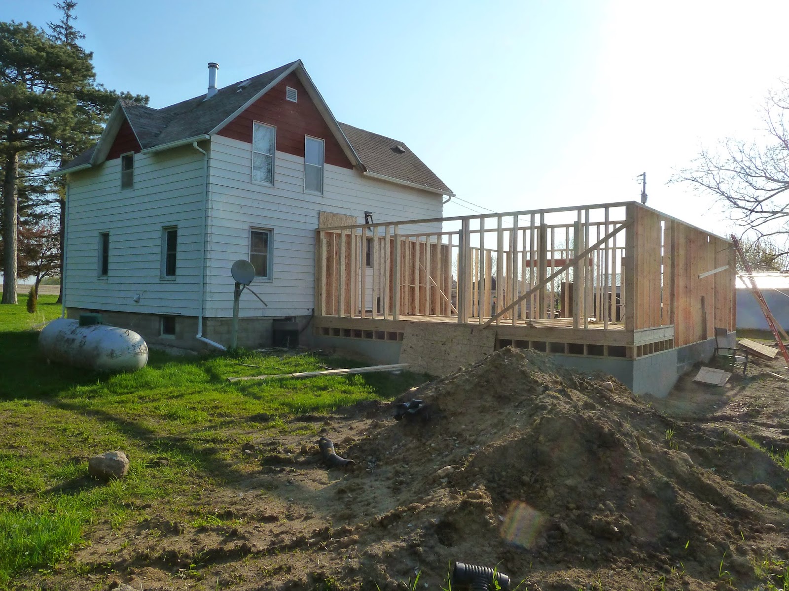 Dan's Wood: Farmhouse Addition - Week 2 - Framing Continued