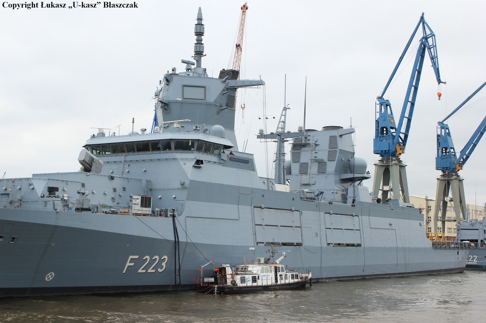 W obiektywie shipspottera czyli z migawką nad portową sadzawką: Z cyklu ...