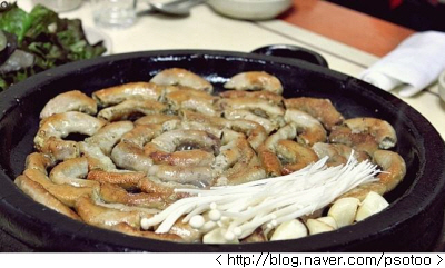 Enjoy Market : [Enjoy Food] Daegu bulno market 'Gobchang' :-)