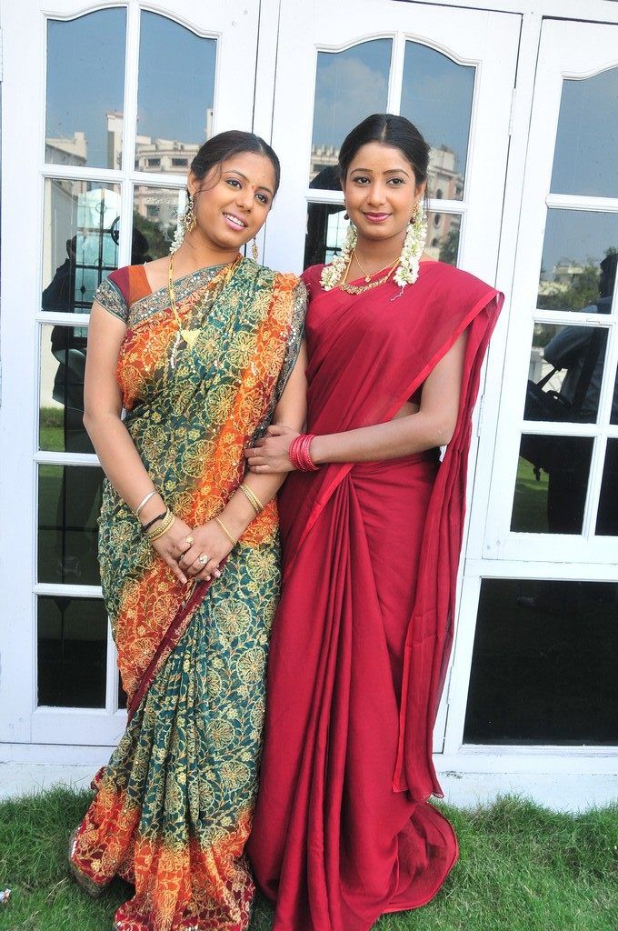 Actress Sunakshi and Reshmi in Saree Photos | Love.Life.Music.Fashion. Art