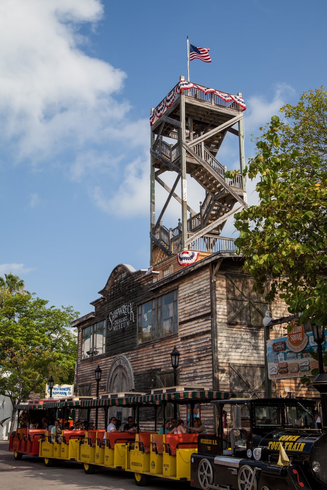 Key West - Home of the Sunset - Explore the World with Simon Sulyma