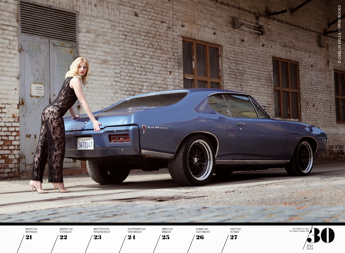 Girls and Legendary US-Cars, 2014 Calendar - Vintage Classic Cars and Girls