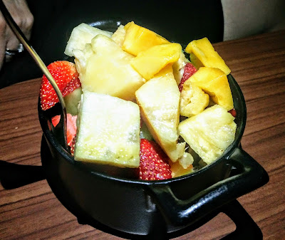 VOX Gold Gives New Meaning to “Dinner and A Show”