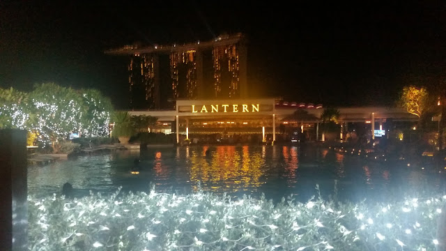 Lantern Rooftop Bar @ The Fullerton Hotel - JtheJon