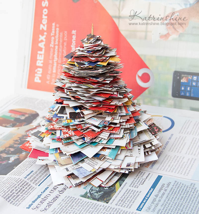 Katrinshine: Recycled paper Christmas tree DIY