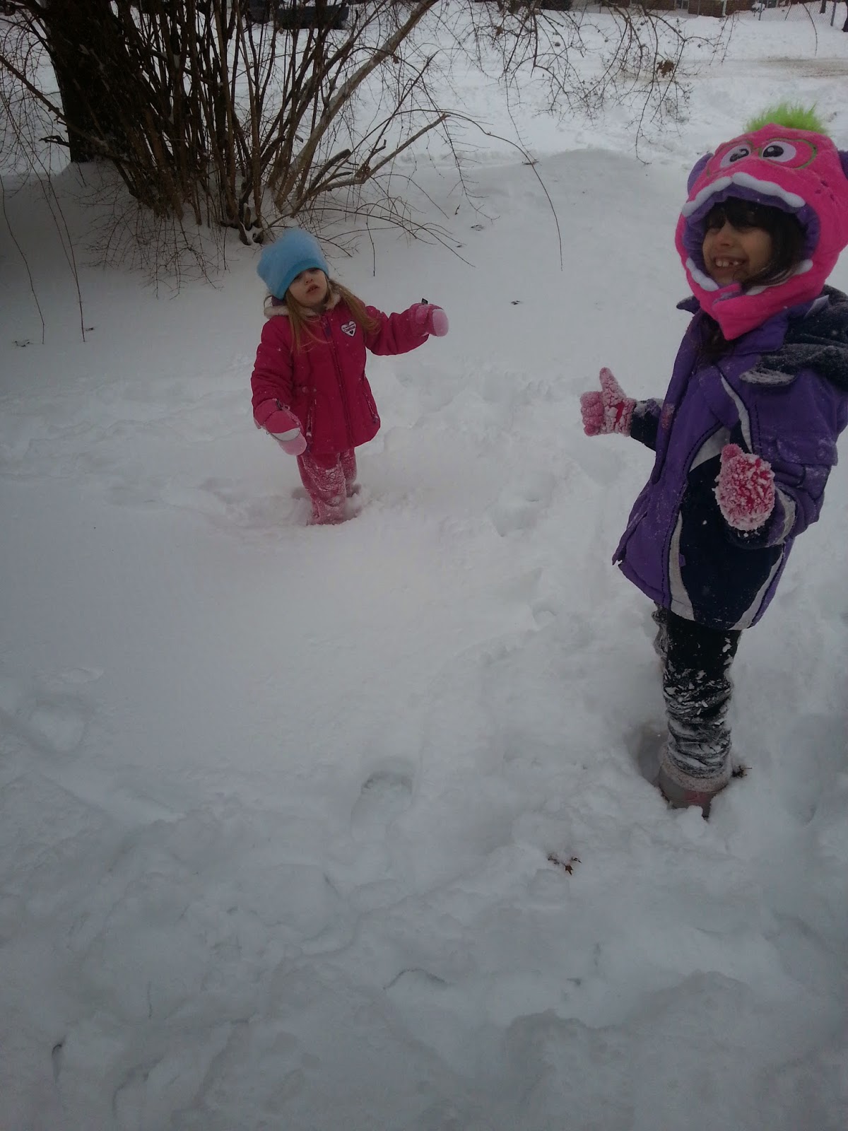 Weekends with the Wigglesworths- Is It Summer Yet? - Mommy's Block Party