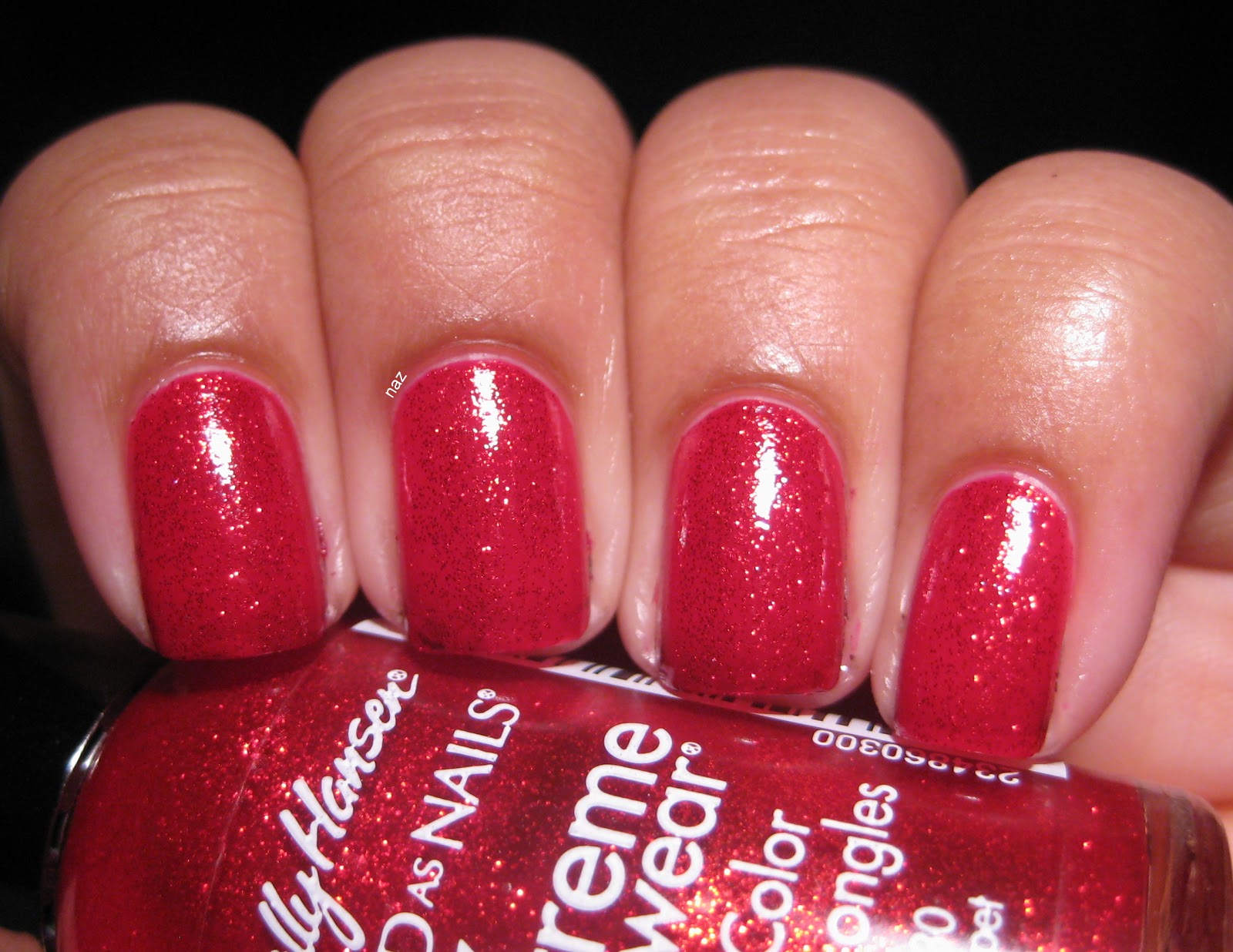 Naz's Nails: Sally Hansen Xtreme Wear Red Carpet