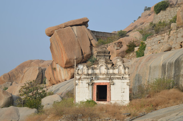The Travel Reminiscenes: Pavagada Fort- Hidden Gem