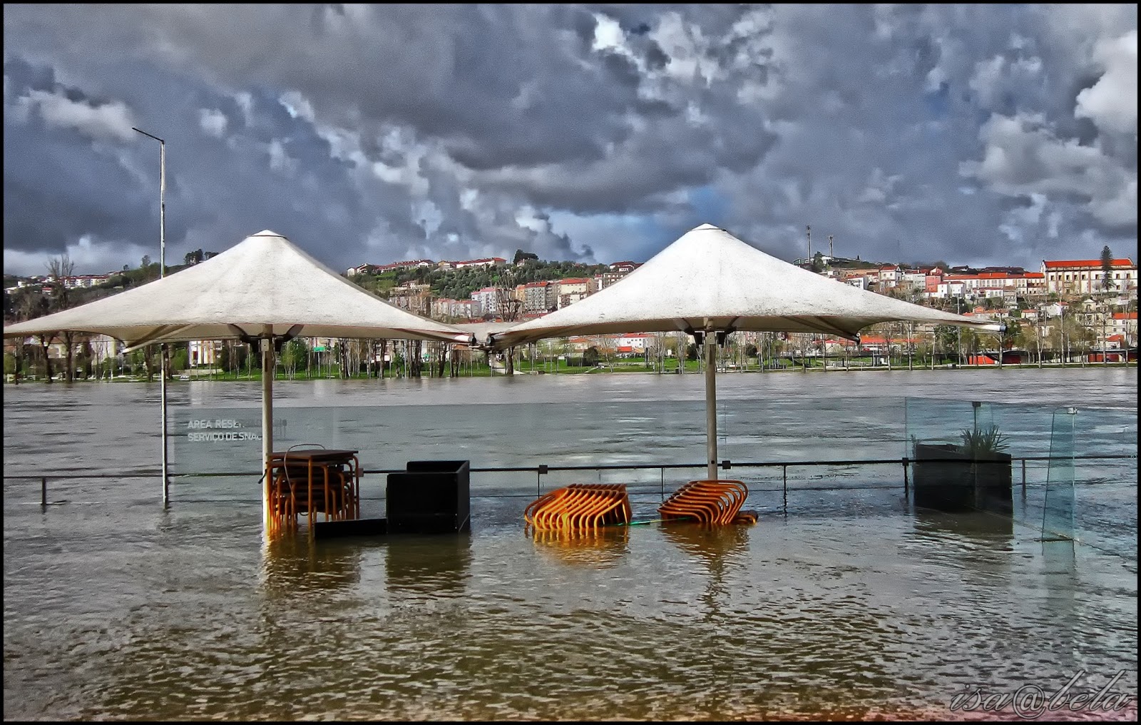 UM PIGO DE LUZ: Docas e as Cheias do Mondego / Coimbra