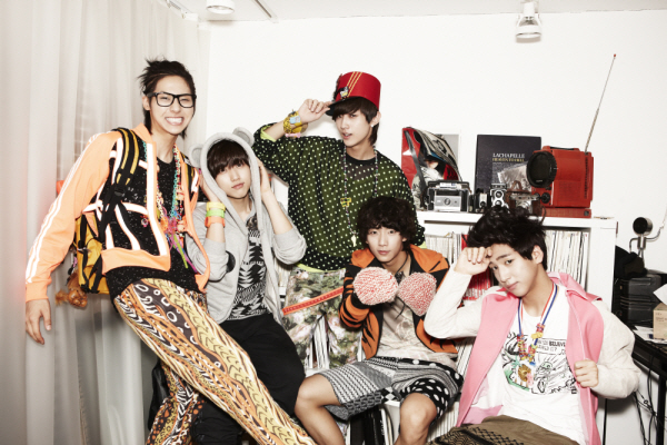 One World Share Together: B1A4 - Beautiful Target