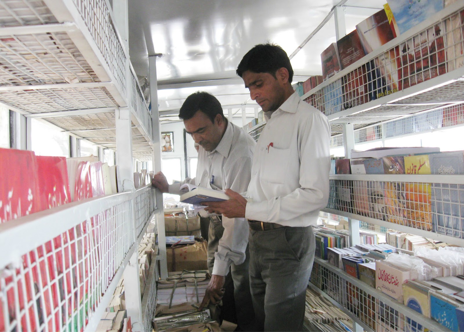 Urdu Promotion And Computers: April 2012