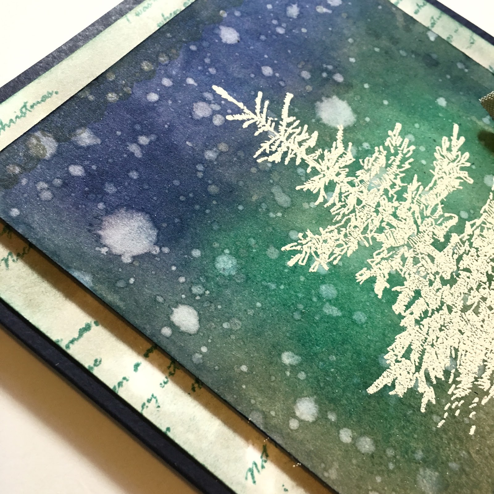 SewPaperPaint: Snowy Ombre Distress Ink Background