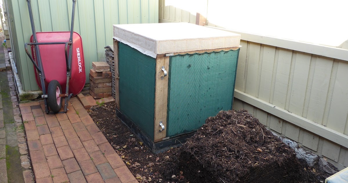 Garden Ecobeds: Build a Hot Compost Bin.