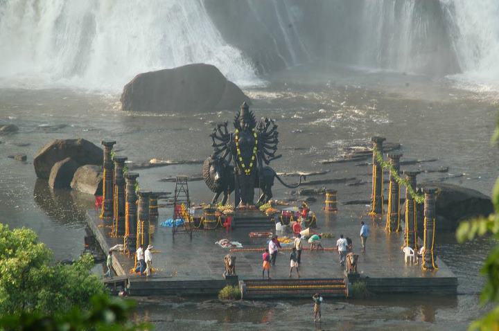 Pisharikkal Bhagavathy temple | Tourist Places