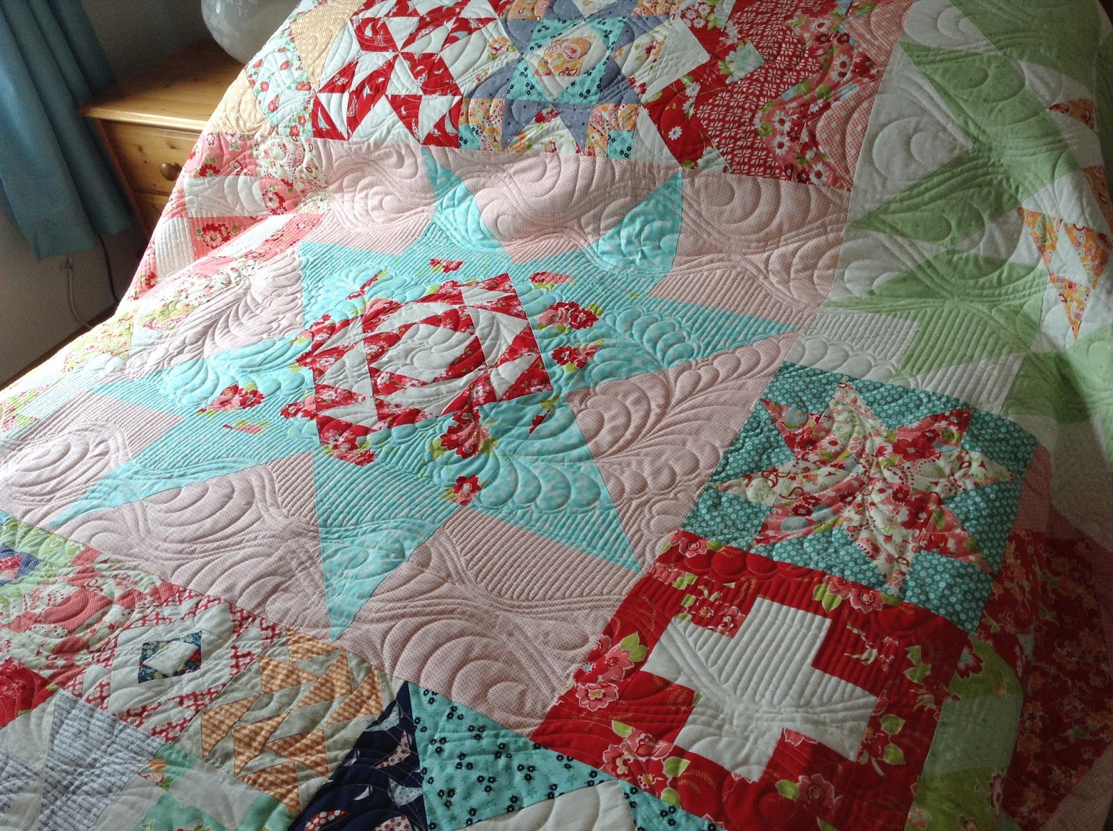 Sew Me: Moda Modern Building Blocks Quilt - finally finished!