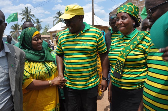 MAMA SAMIA NA NAPE WAFANYA KAMPENI YA KISHINDO JIMBO LA MTAMA MKOANI ...