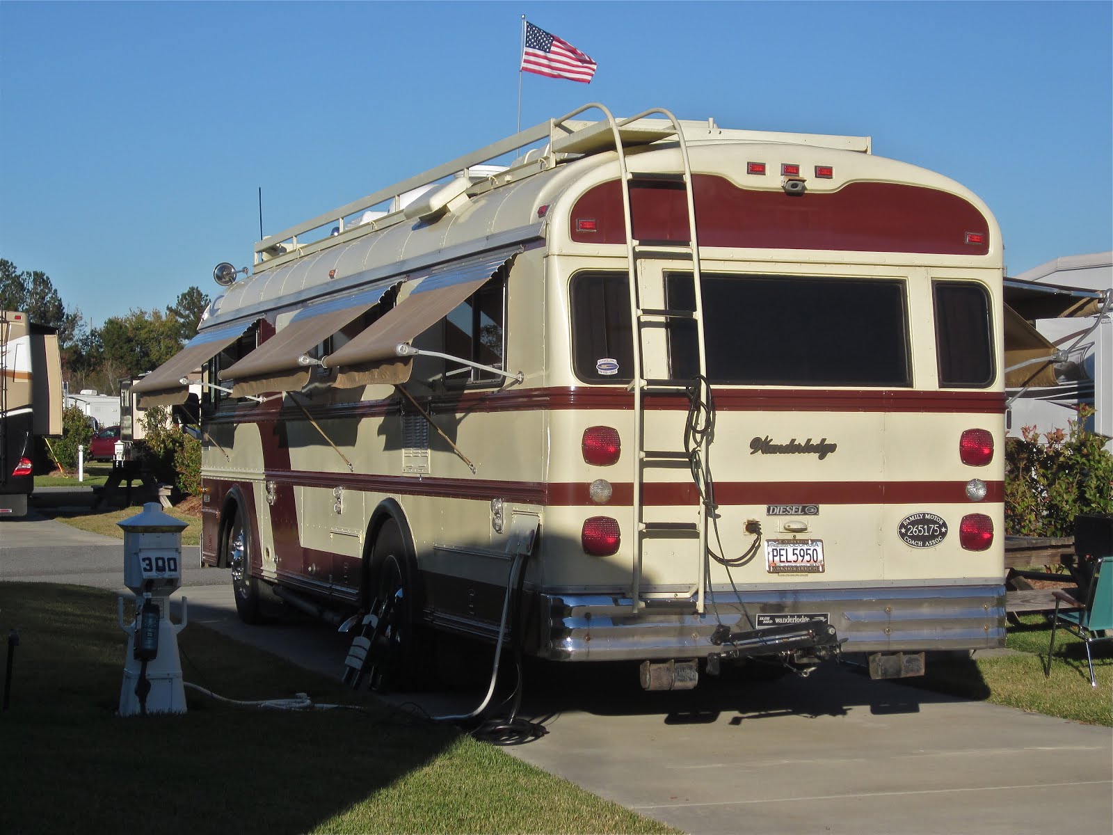BLUE SKY AHEAD: Thanksgiving & 1980 Bluebird Wanderlodge