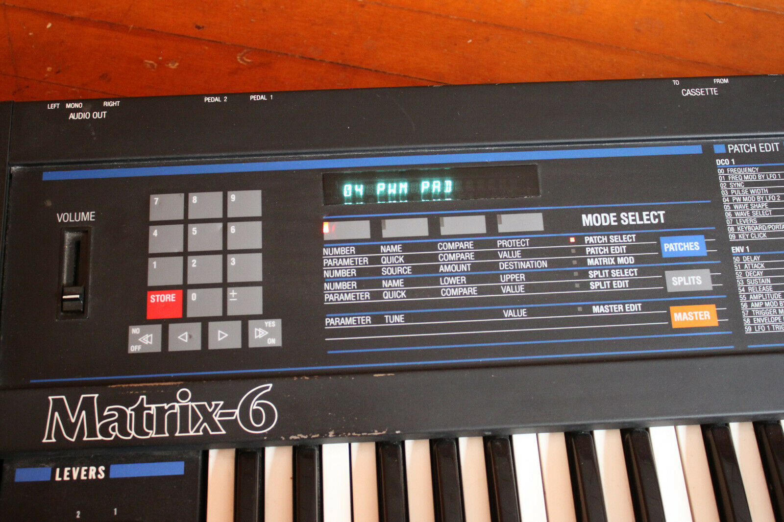 MATRIXSYNTH: Oberheim Matrix 6 MIDI Synth Keyboard