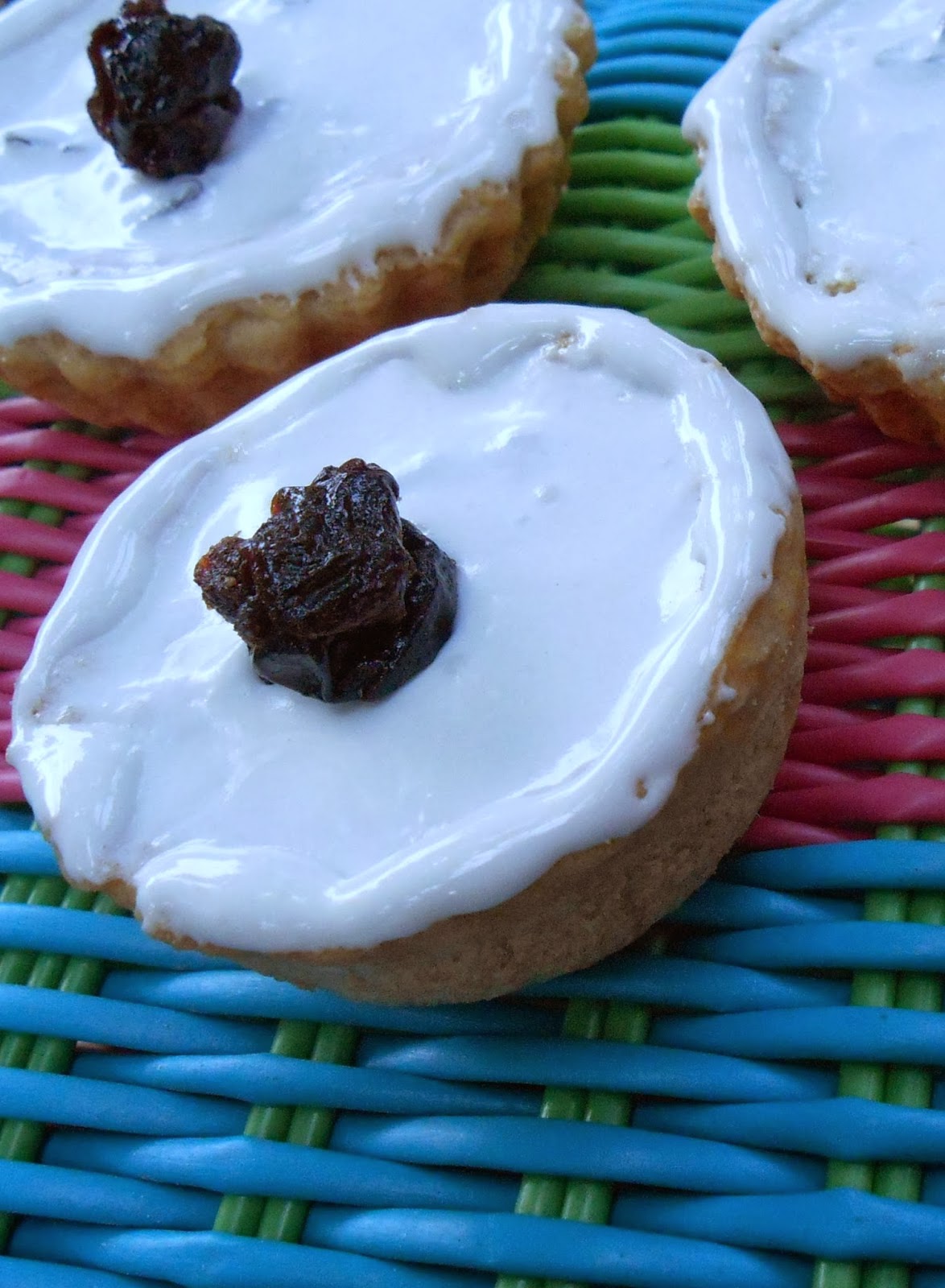 Cocina Chilena . Recetas Caseras: Tartaletas de guindas ácidas con merengue