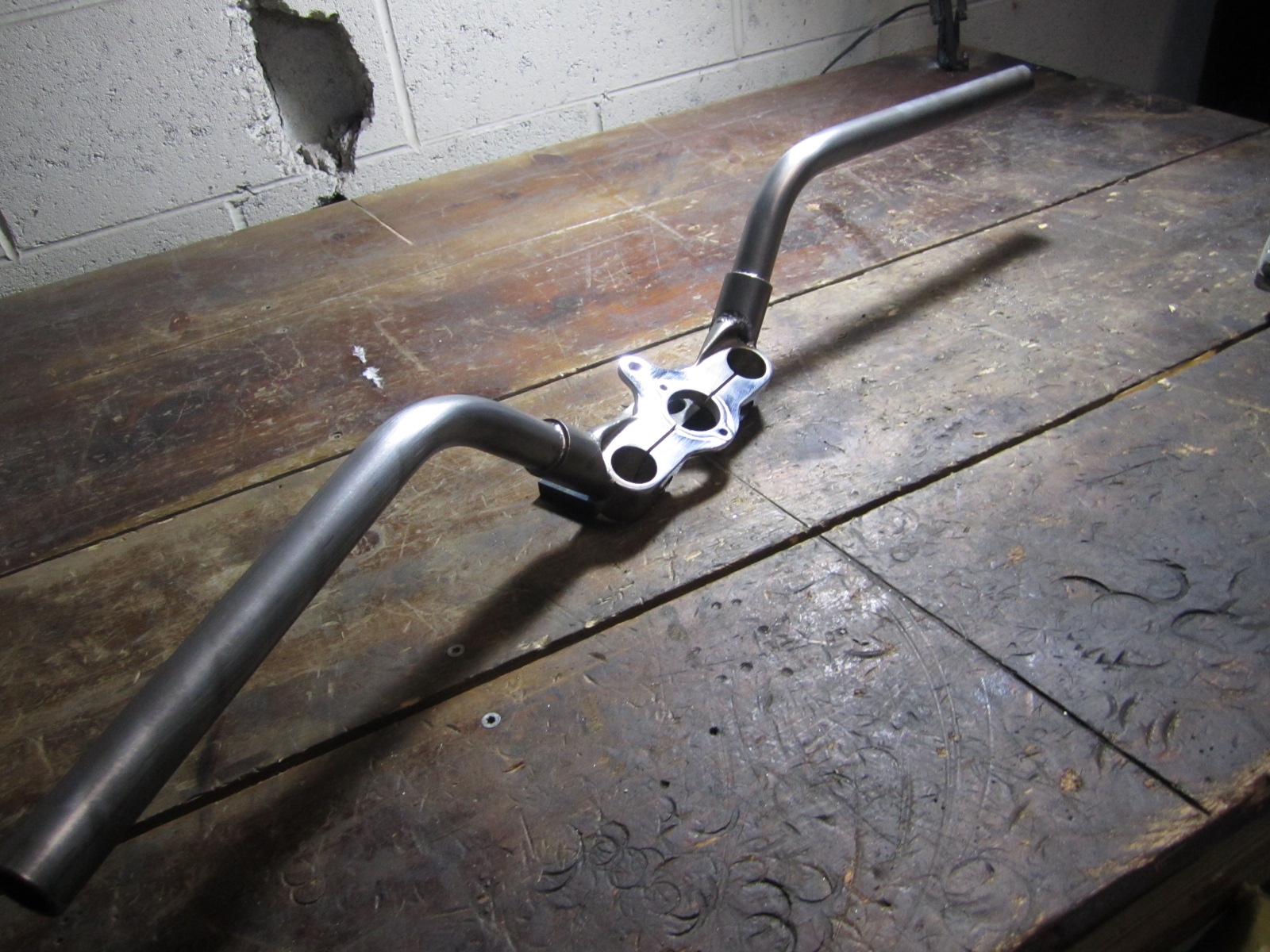 FRONT ST CYCLE: Simple inline springer bars