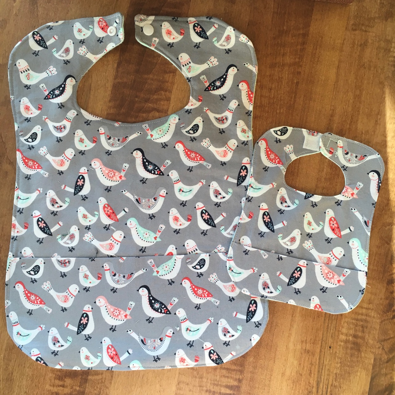 Facts from a Fact Woman: Inexpensive Baby Gift- Pocket Bib Pattern and ...