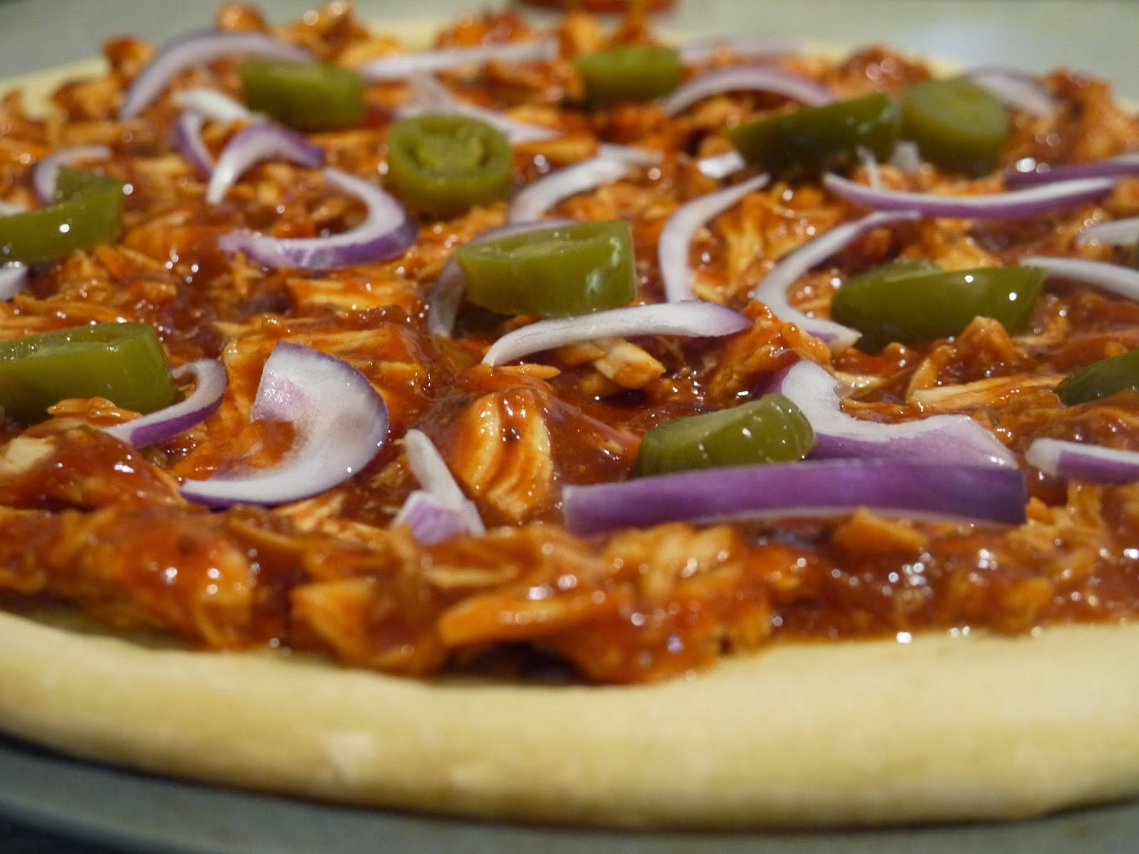 This Muslim Girl Bakes: BBQ Chicken Pizza